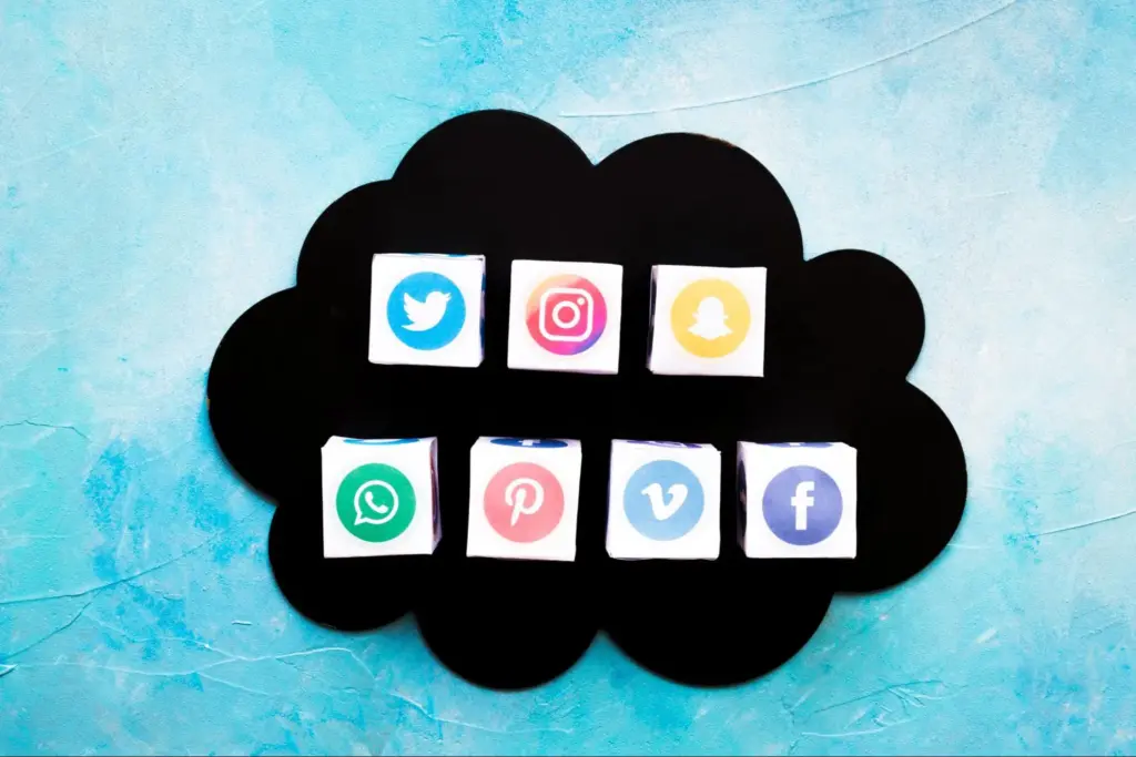 How to Stay Consistent on Social Media When You're Busy | Blog